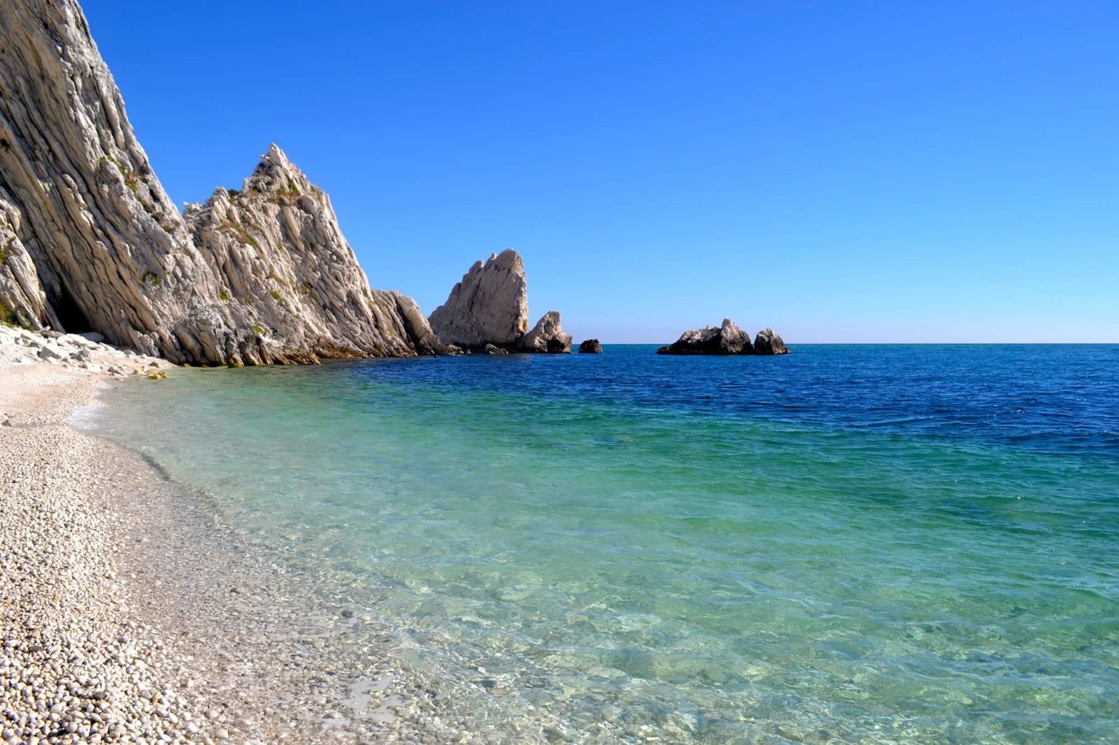 Conero, la bella scoperta delle Marche. Le spiagge più belle | viaggioMag