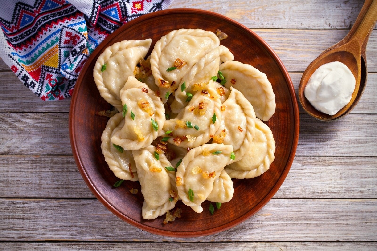 Pierogi, cosa sono e come si preparano i tradizionali ravioli polacchi